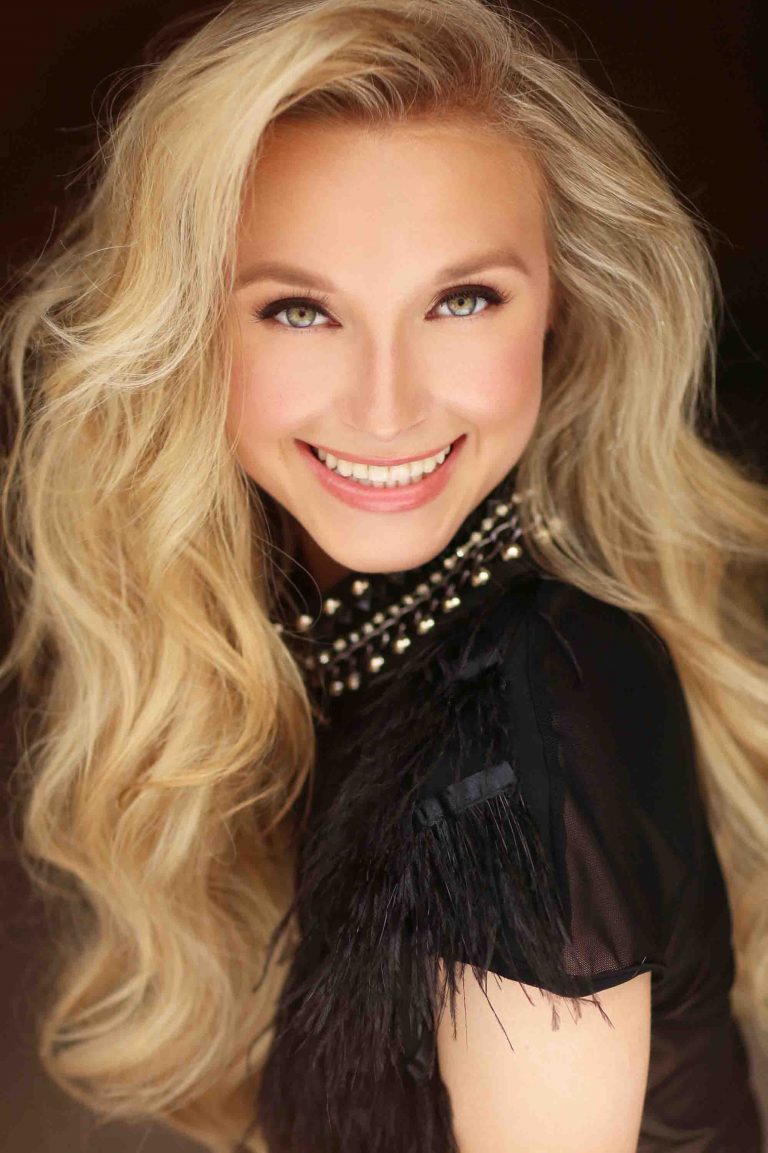 The BEST Miss Teen USA 2020 headshots - Dani Walker